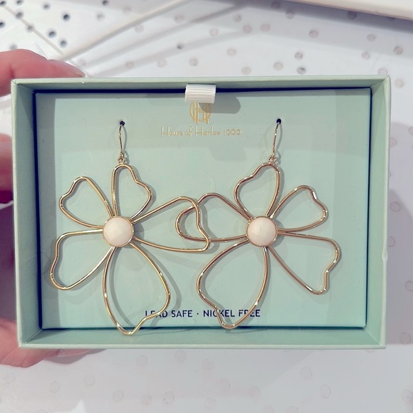 House of Harlow 1960 | Jewelry | Nwt House Of Harlow 96 Oversized Daisy Flower Earrings | Poshmark